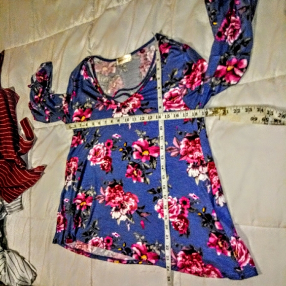 Love Crazy | Tops | Love Crazy Top Size M Boho Floral Bell Criss Cross ...